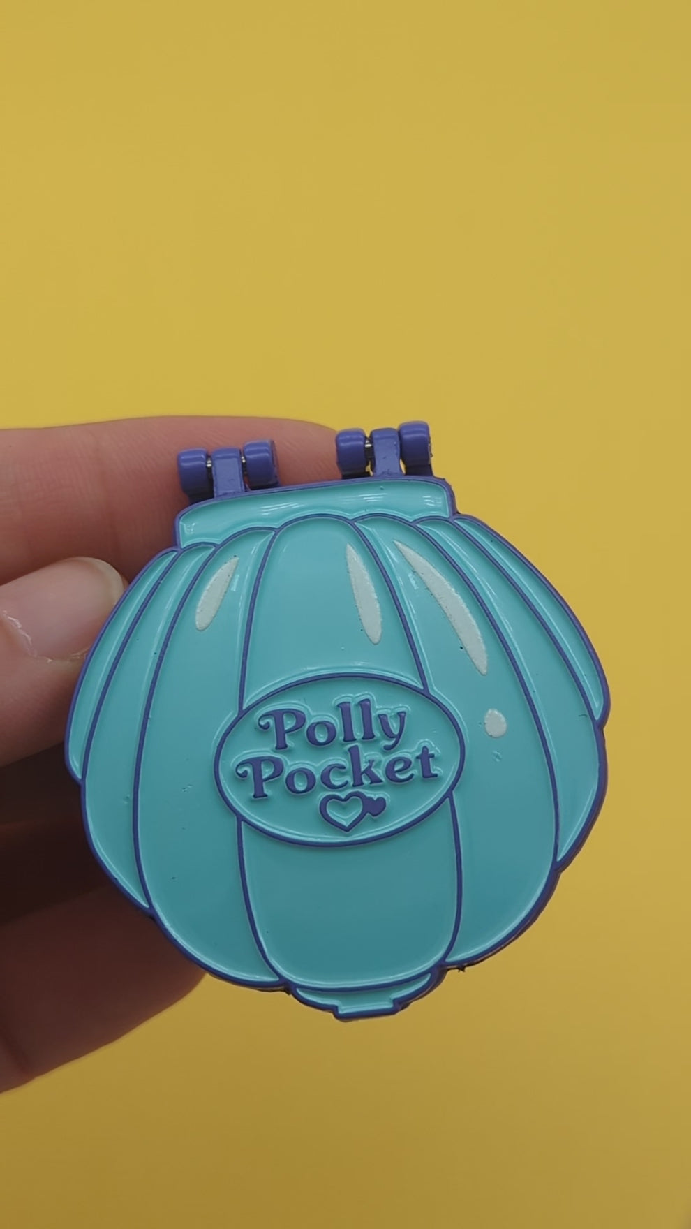 Polly Pocket™ Beach Party Compact Hinge Pin